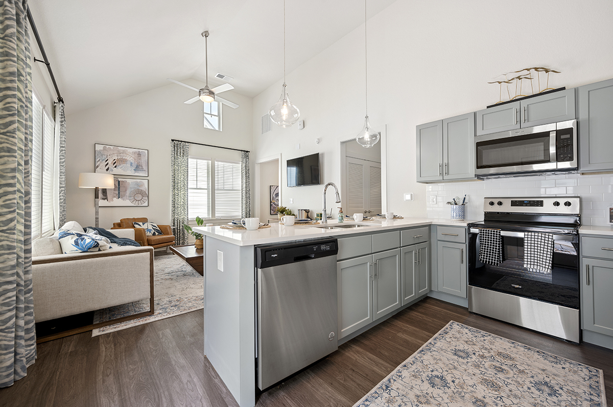 Myrtle Beach Apartment Rentals | The Cottages at Myrtle Beach